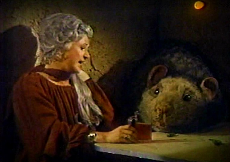 Ackmena1 – The Golden Girls Fashion Corner