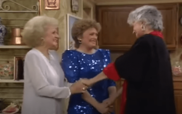 Fashion As Tension In Dorothy’s New Friend – The Golden Girls Fashion ...